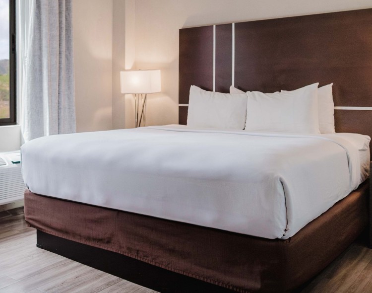 Rooms - Comfort Inn & Suites - Tobago