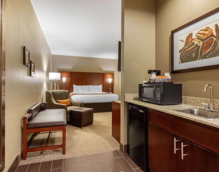 Memphis Hotel Rooms | Comfort Inn Memphis Downtown