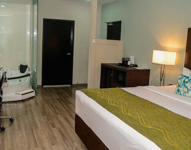 Rooms - Comfort Inn & Suites - Tobago